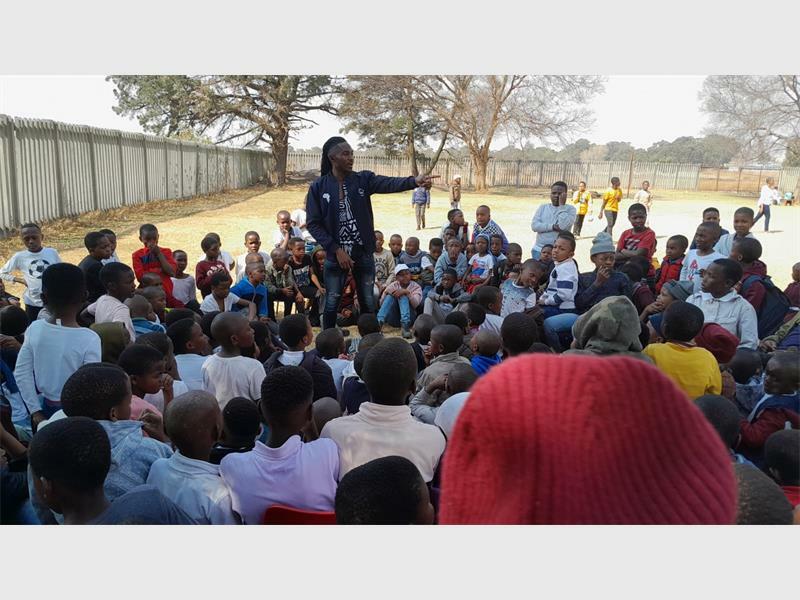 Thabang Xaba Foundation tries to fight bullying | African Reporter
