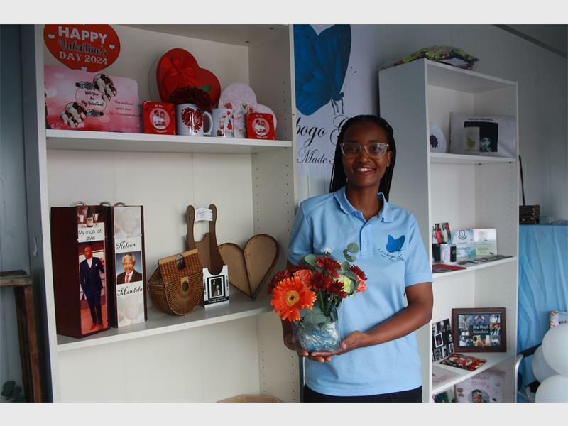 Tebogo Mosweu grooms Stem wizards | Alex News