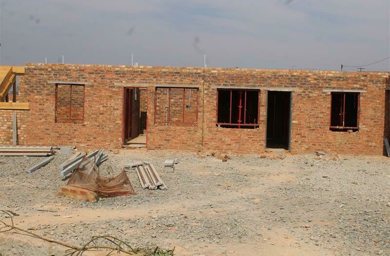 Criminals are the only beneficiaries of the stagnant Wattville housing project | Benoni City Times