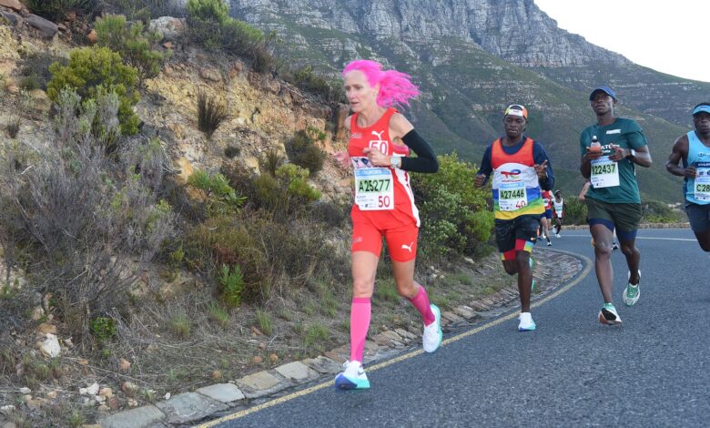 Comrades runner's pink hair attracts fans | Berea Mail