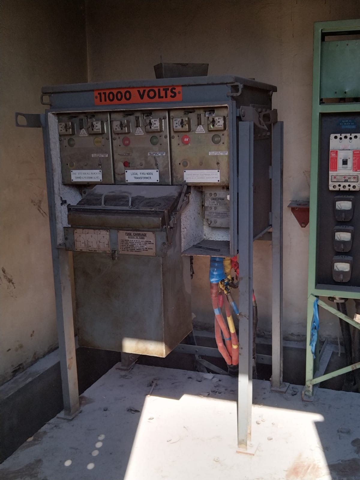 Substation explosion lands workers in hospital, leaves large parts of ...