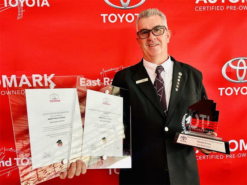 Erwee walks away with 18th sales executive award | Boksburg Advertiser