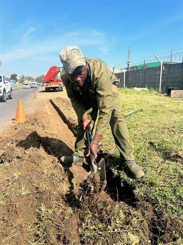 Companies join forces to make Anderbolt beautiful | Boksburg Advertiser
