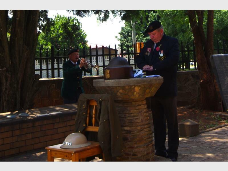 Cosy Corner Moths remember the fallen | Brakpan Herald