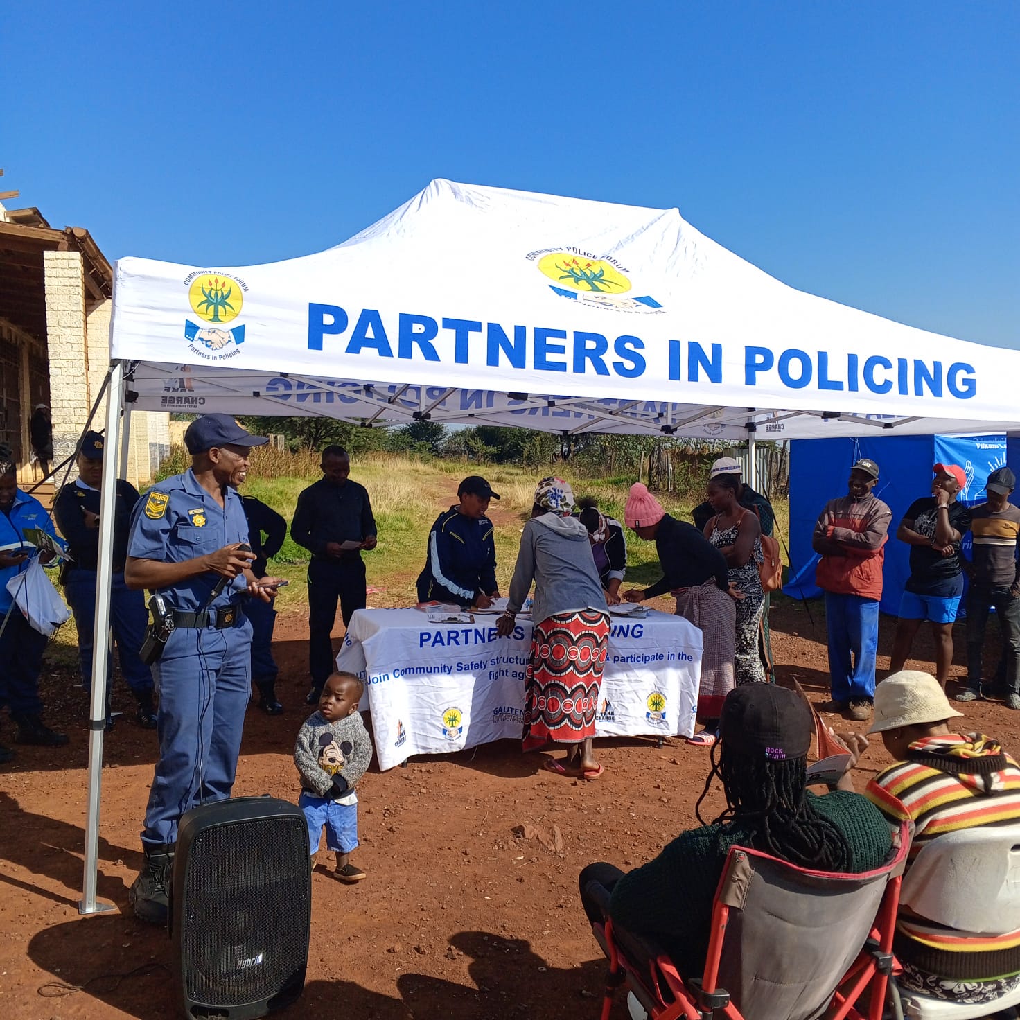 Wedela SAPS reaches out to Mohaleshoek | Carletonville Herald