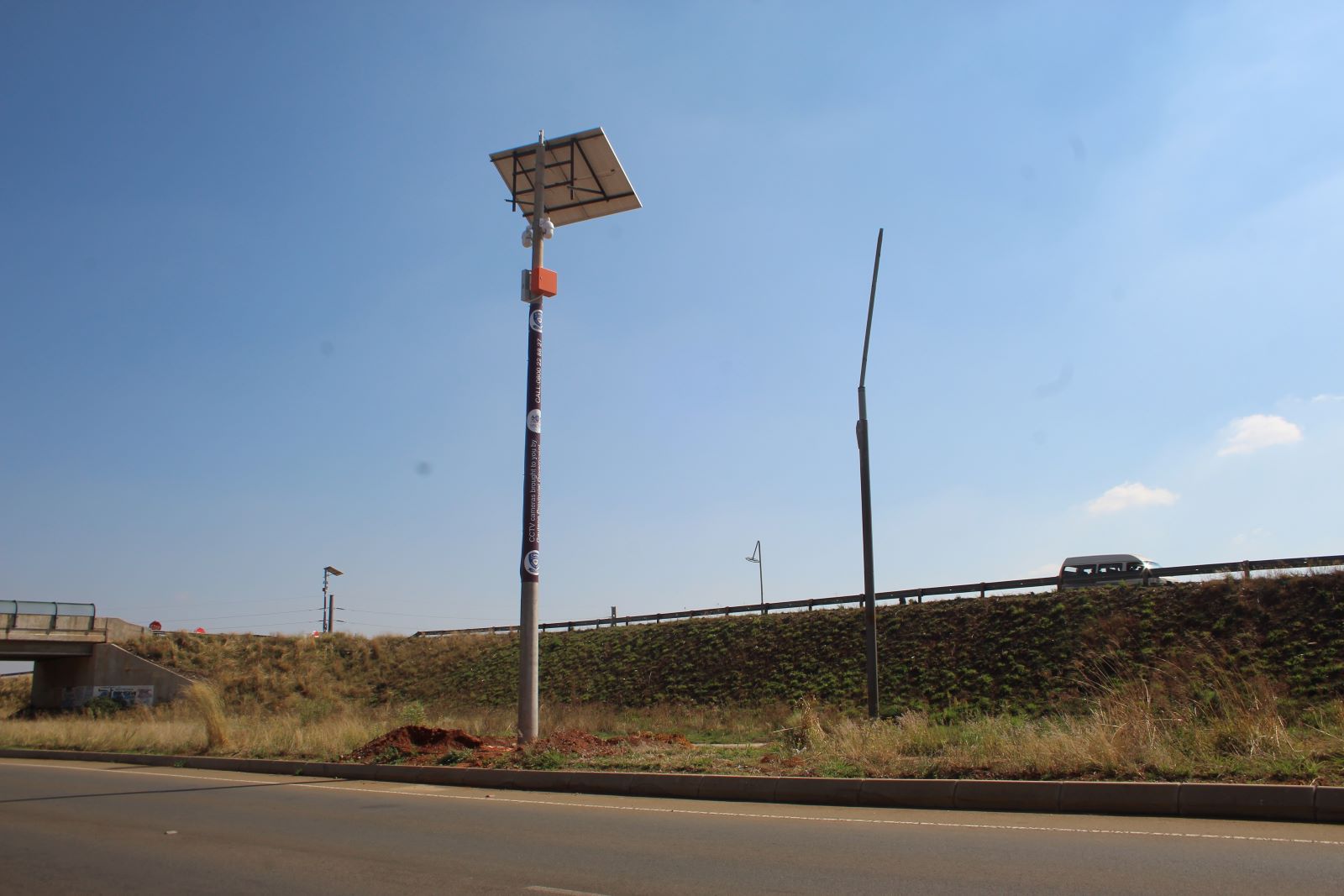 Still no lights at bridge | Carletonville Herald