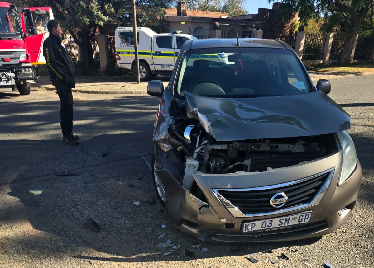 Danger at unmarked crossing | Carletonville Herald