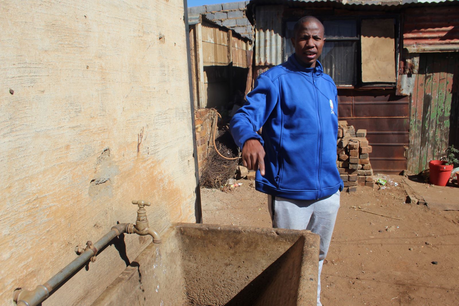 Water problems in parts of Khutsong persist | Carletonville Herald