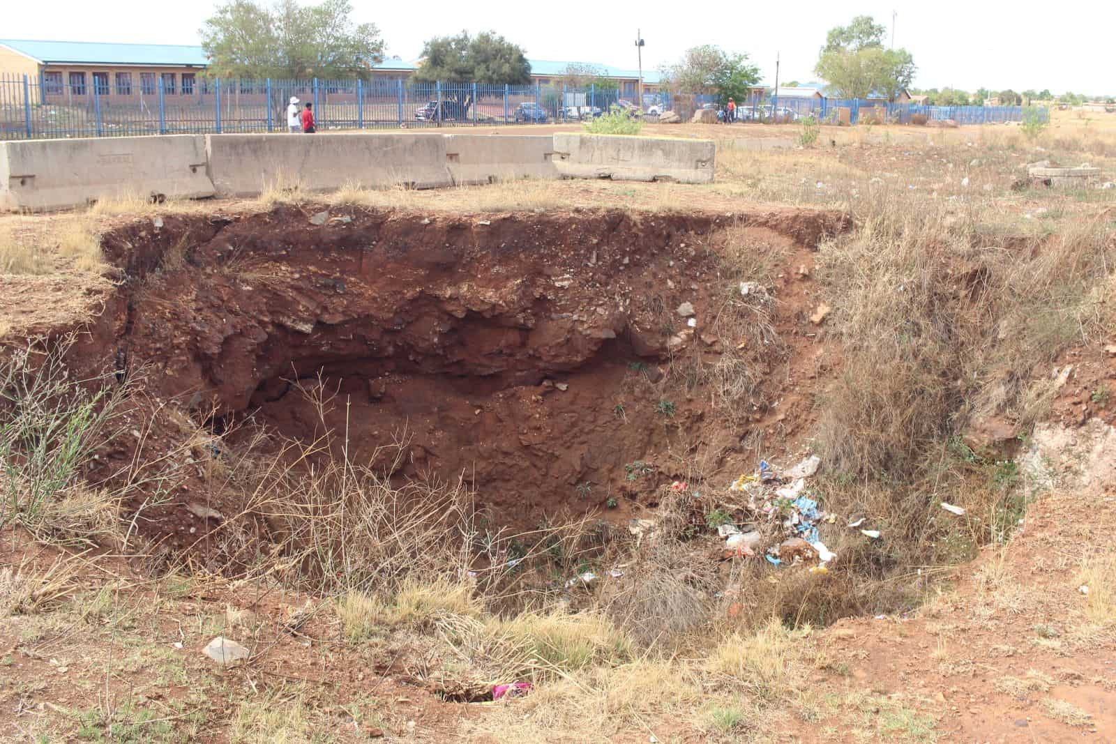 Khutsong sinkhole hazard persists two months after allegations of ...
