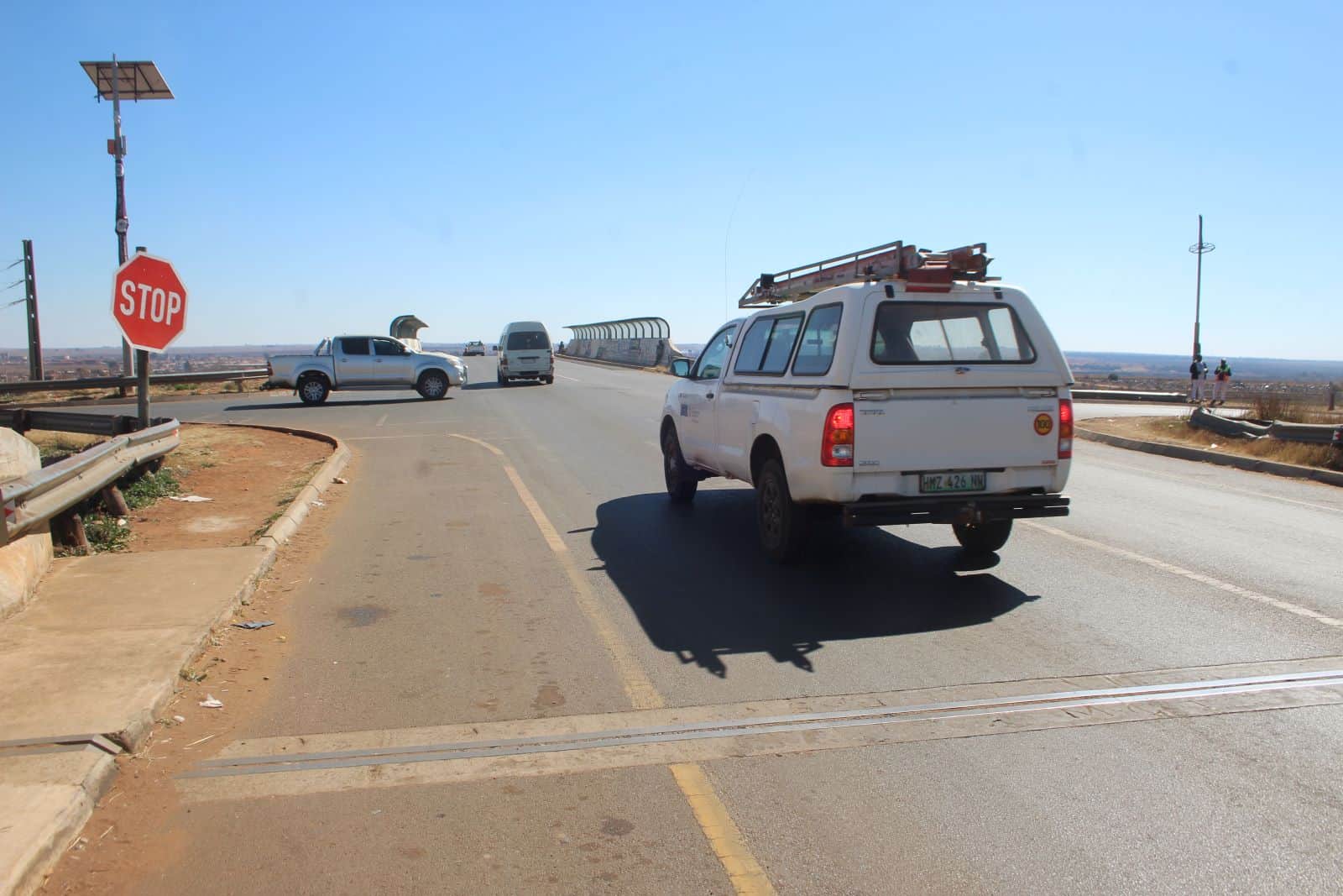 Driver hijacked on Khutsong bridge | Carletonville Herald