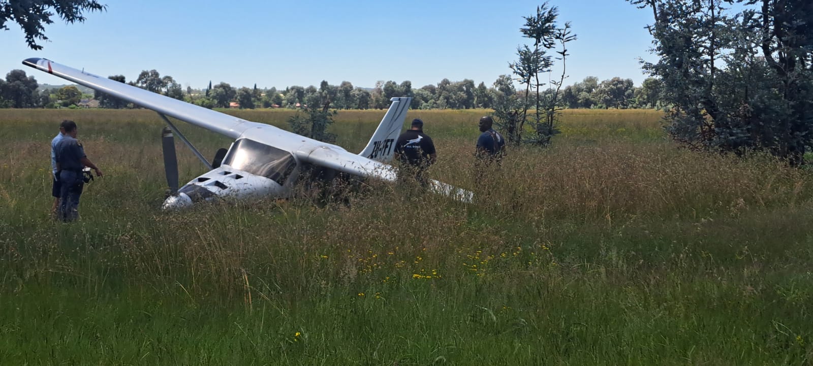 Close encounter during emergency landing | Carletonville Herald