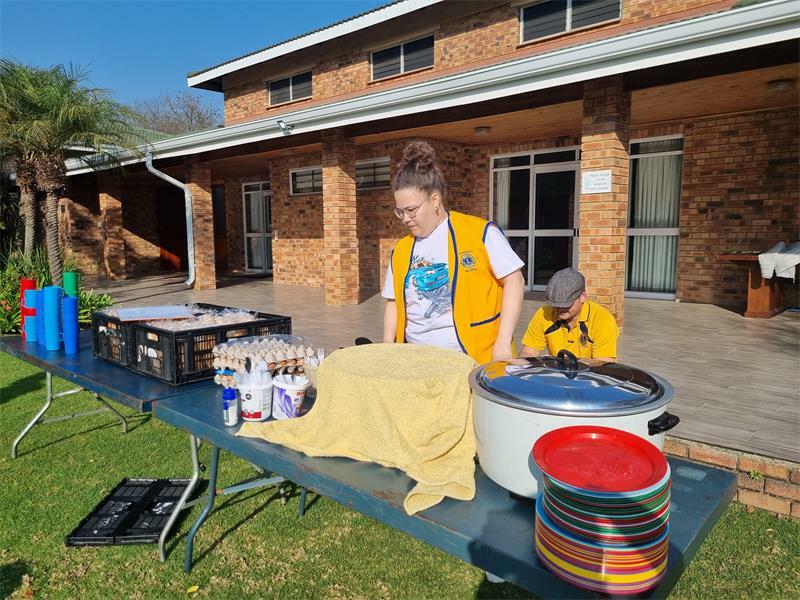 The homeless find caring allies in Fourways Club | Fourways Review