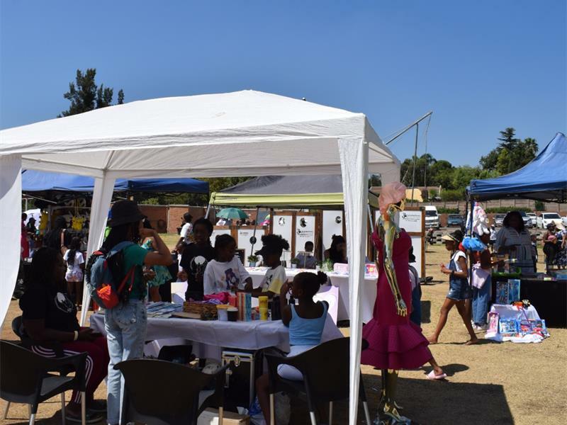 Families get together at Nova Pioneer campus | Fourways Review