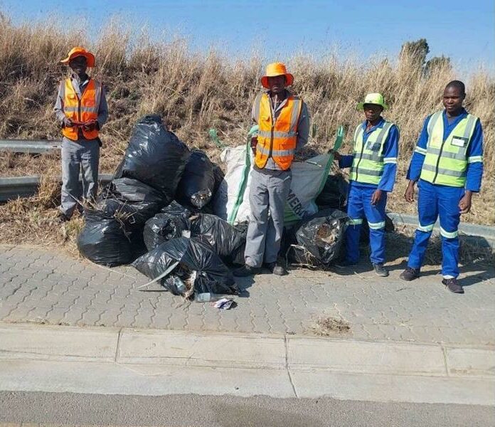 Community organisation works to restore key access point | Fourways Review