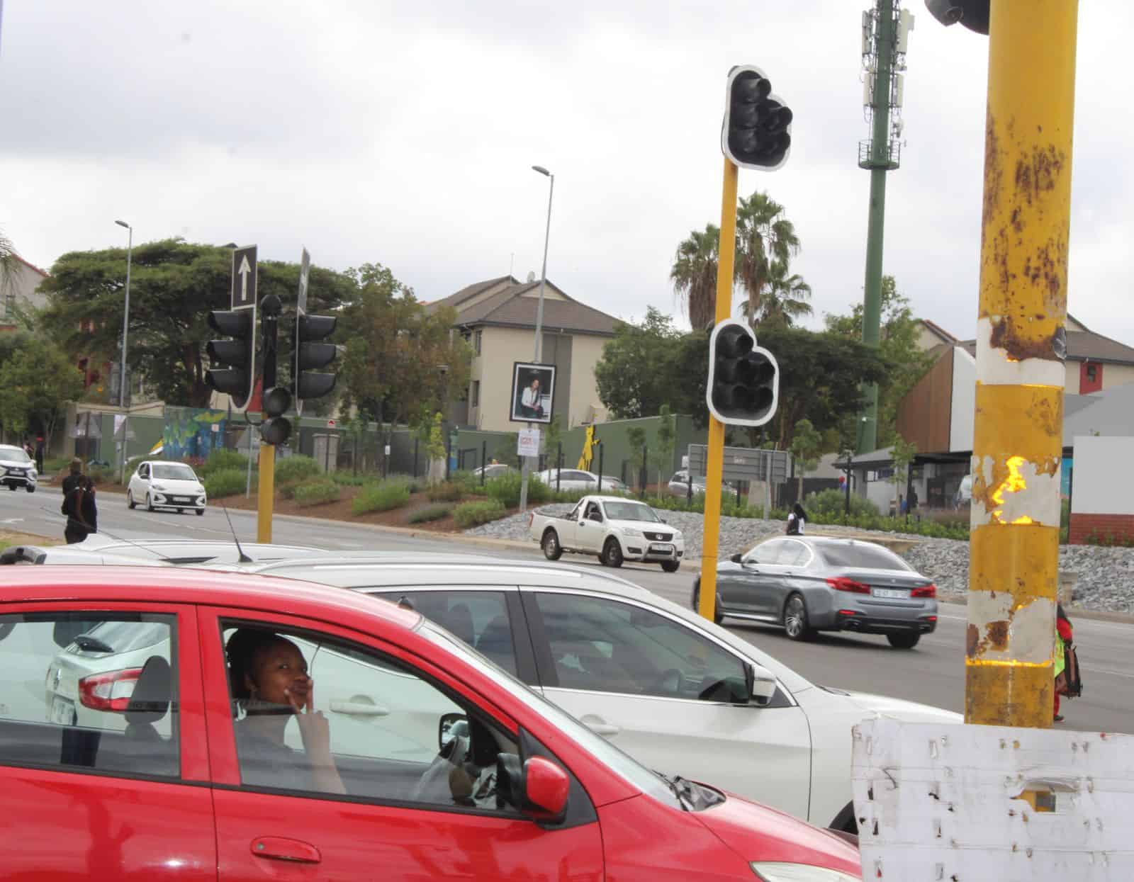 JRA agrees to work with Gauteng transport department to fix broken ...
