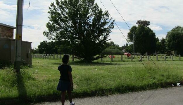 Residents plead to CoE to clean the dam in Elsburg | Germiston City News