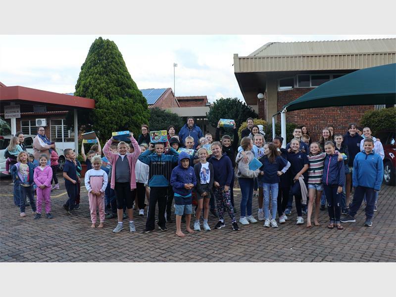 Voortrekkers bring besoek aan Suikerbos Aftreeoord | Heidelberg Nigel ...