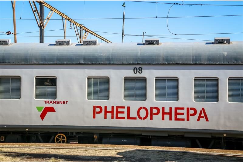 Phelophepa health train brings free medical services to Heidelberg ...