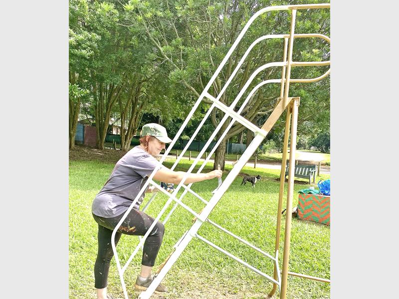 Waterfall residents revamp their green haven | Highway Mail