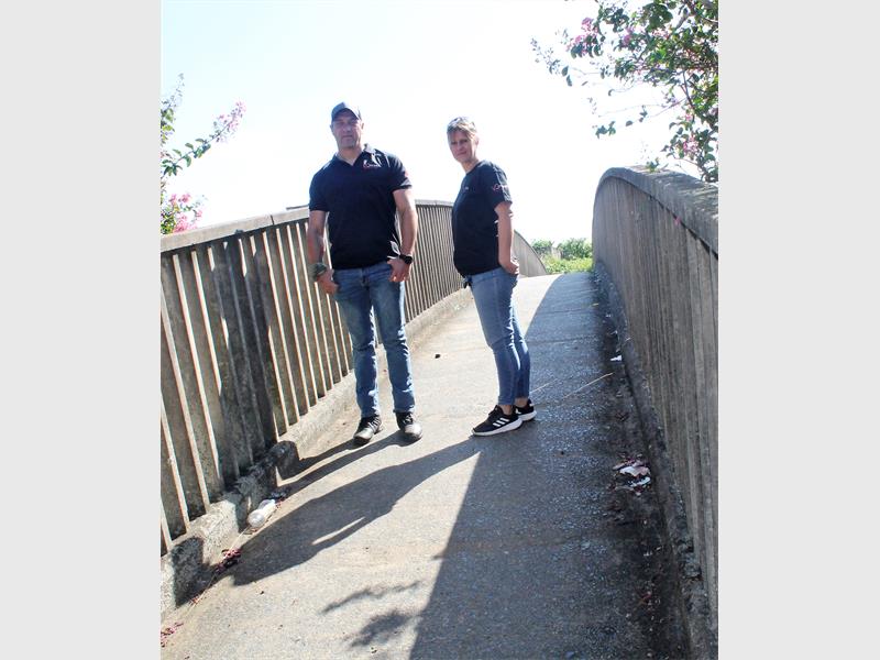 M13 footbridge continues to be a crime hotspot | Highway Mail