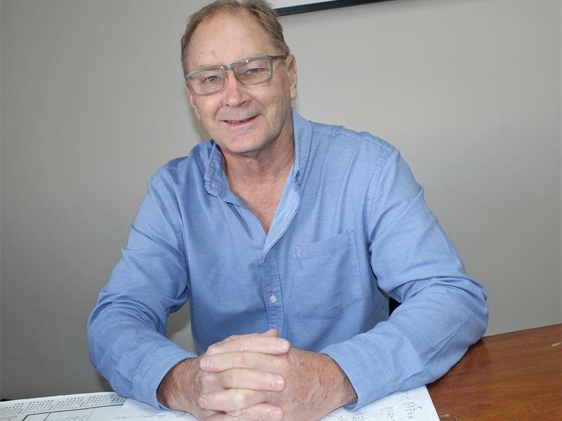 Beloved Sarnia Primary principal bids farewell | Highway Mail