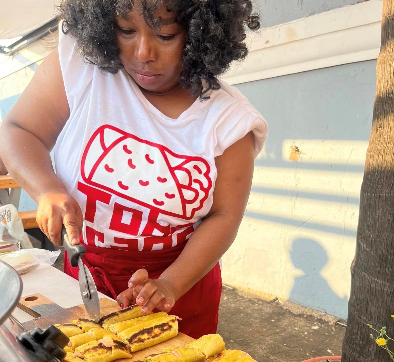 Vosloorus entrepreneur showcases healthy wraps at Mzansi Food & Drink ...