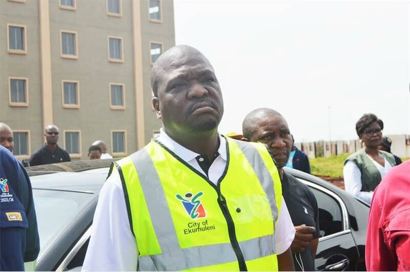 8 years later, Vosloorus RDP flats still unfinished, mayor demands ...