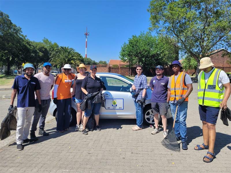 CPF and community members clean up streets of Kempton Park | Kempton ...