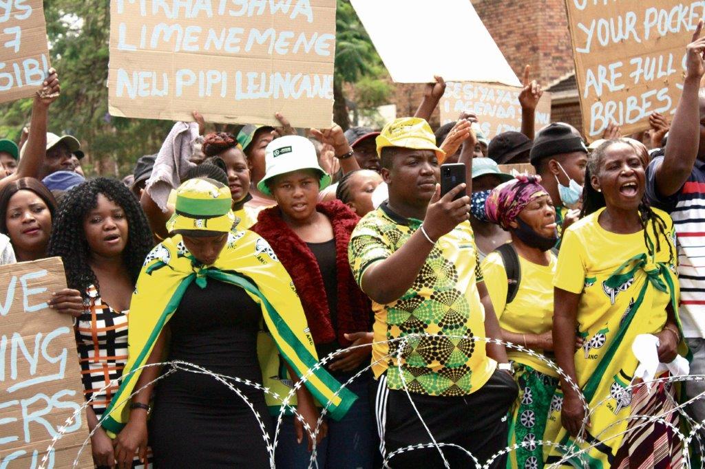 Murder-accused Msibi slams the state's 'delay tactics' | Lowvelder