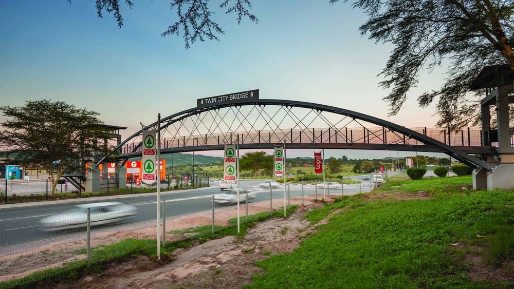 Pedestrian bridge over R40 near new development will save lives, says ...