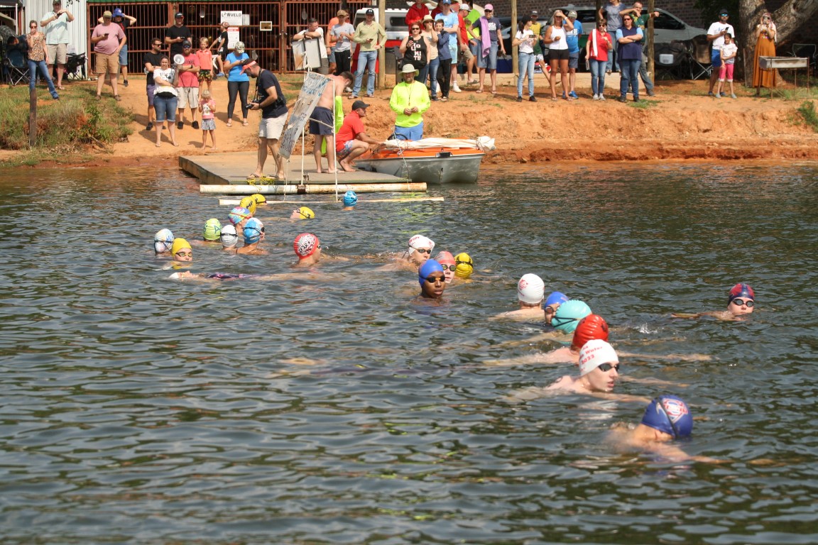 Lucy and Andrew swim away from the pack at Mpumalanga Swimming Open ...