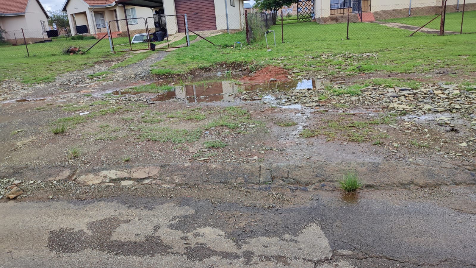 Machadodorp residents in dire straits over water supply | Lowvelder