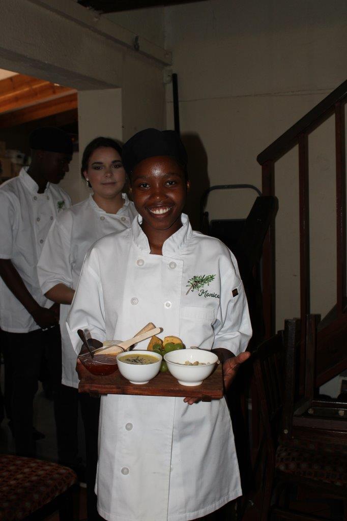 Pro Gratia-leerders sterkte vir die toekoms tydens afskeid gewens ...