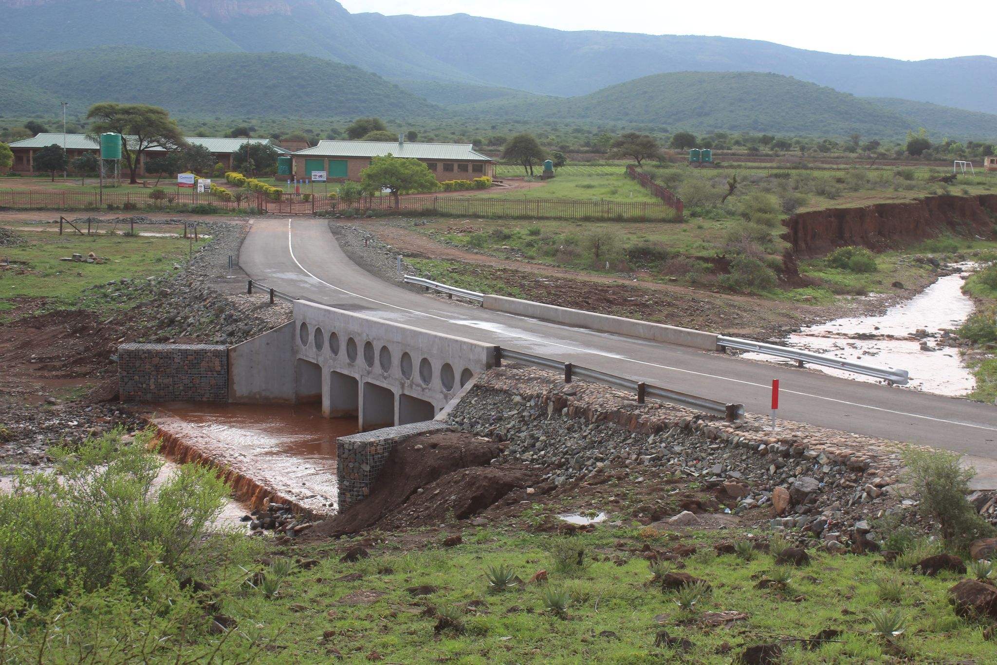 Mokobola Access Bridge is almost complete | Lowvelder
