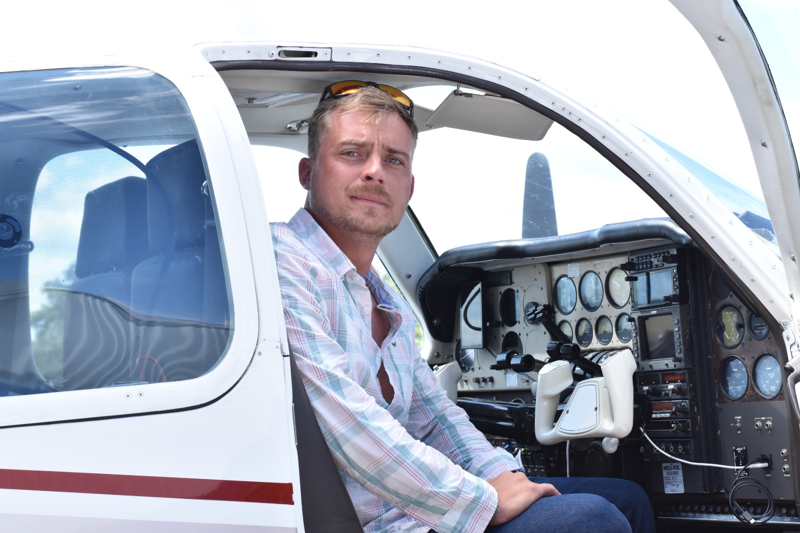 Pilot keeps calm during run-in with cockpit snake | Lowvelder