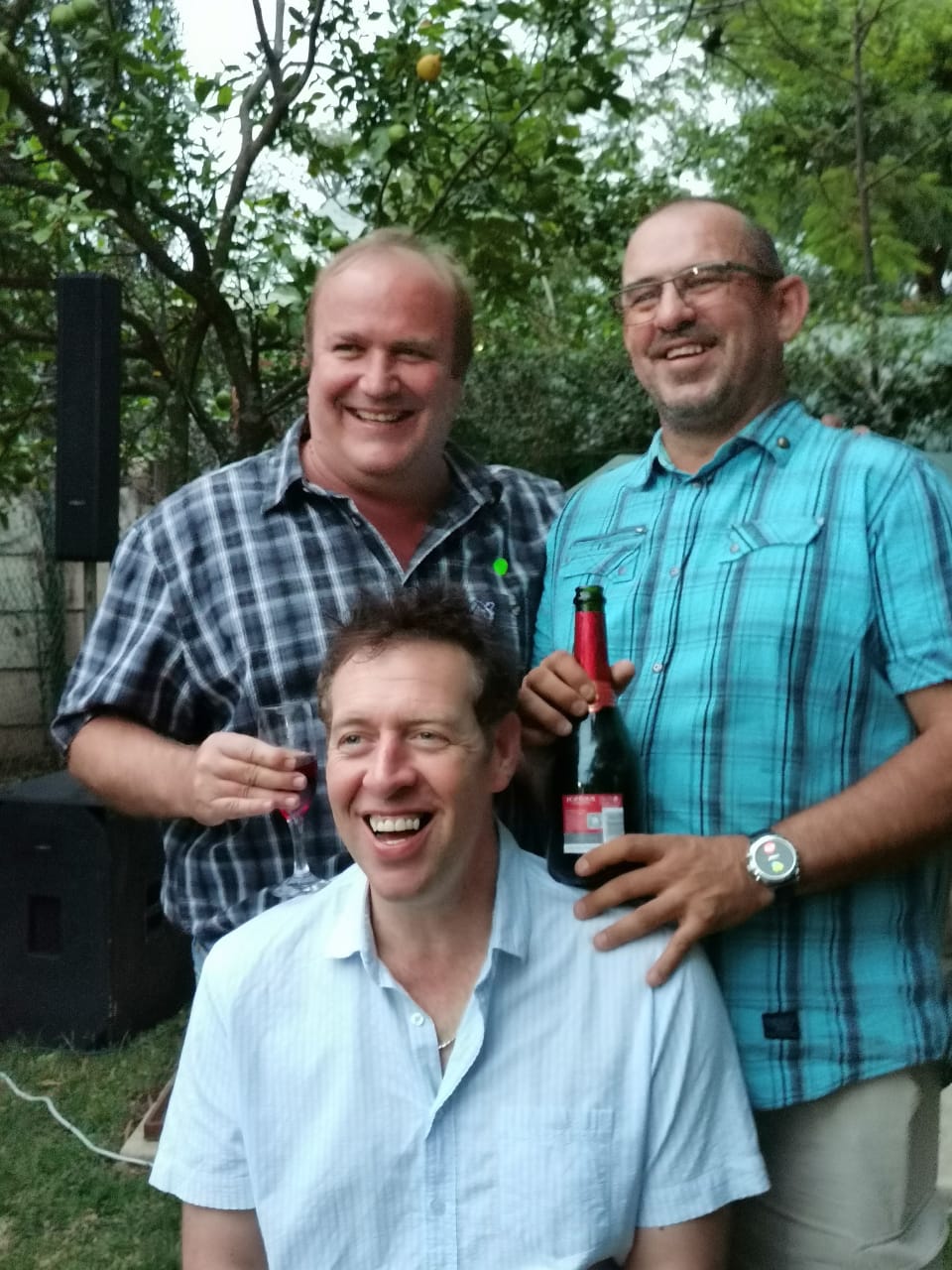 Manie Jackson tree by Lone Tree Shellhole op | Lowvelder