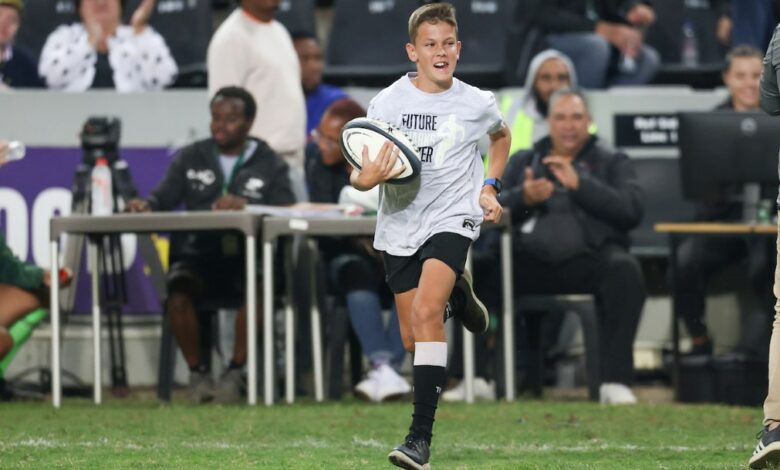 Kevin 'Fear the Fin' Forssman meets his heroes in Durban | Lowvelder