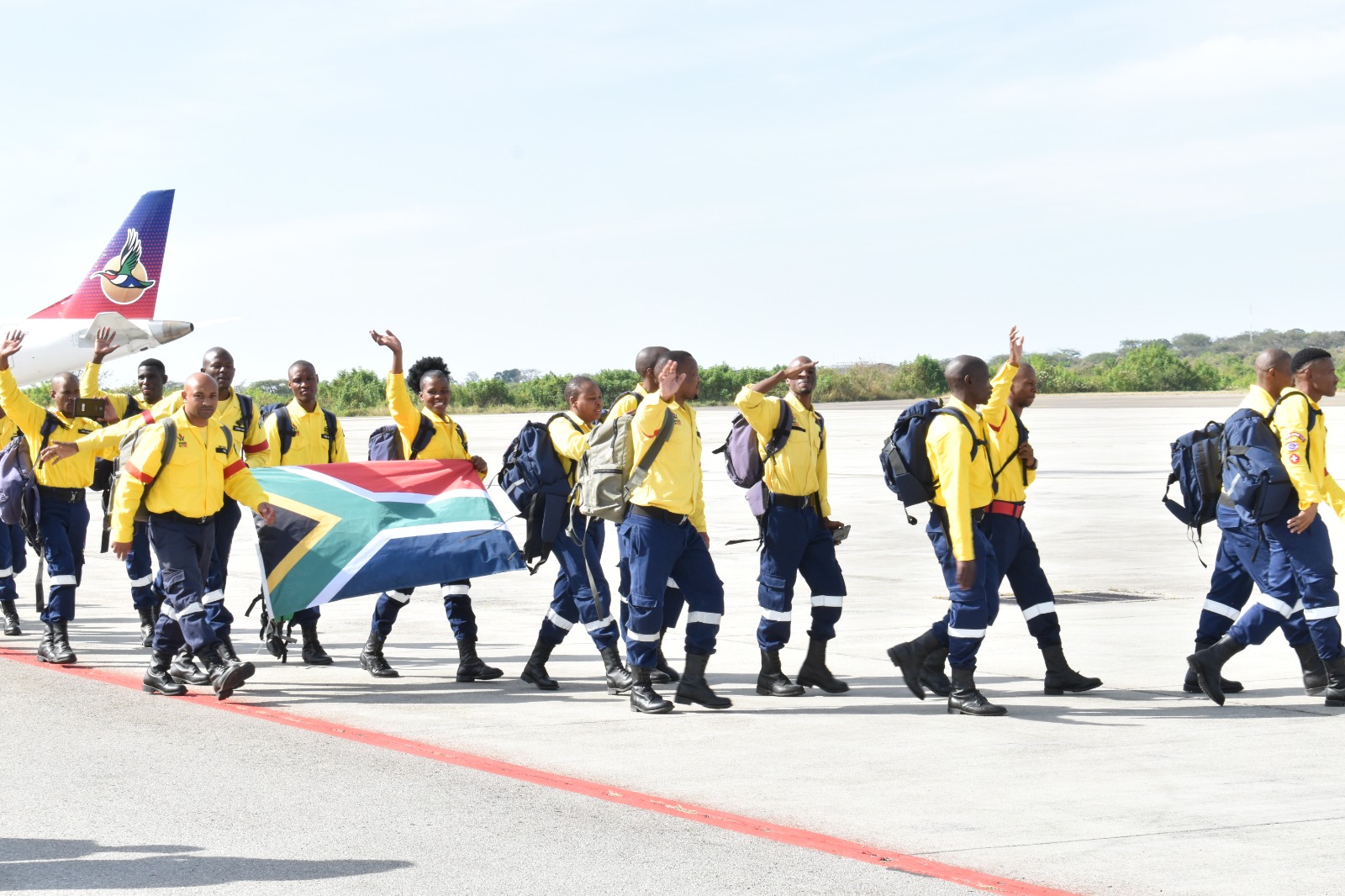 South African firefighters depart to fight Canadian wildfires | Lowvelder
