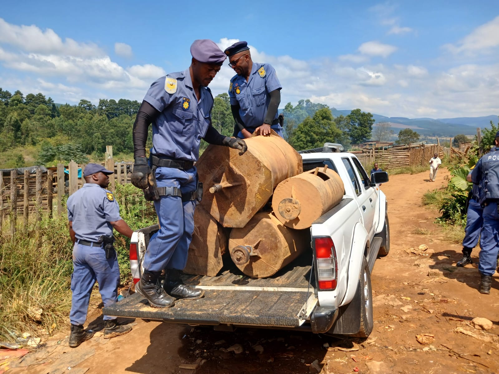 Police seize mining equipment in Sabie | Lowvelder