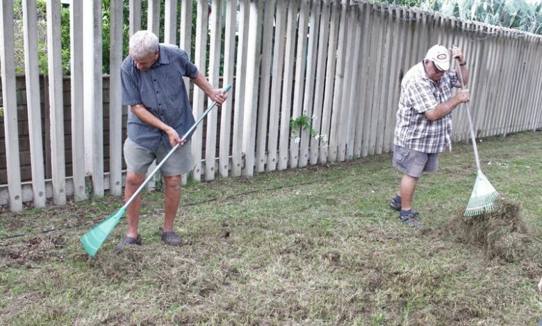 Kierie keer bejaarde nie om self skoon te maak nie | Middelburg Observer