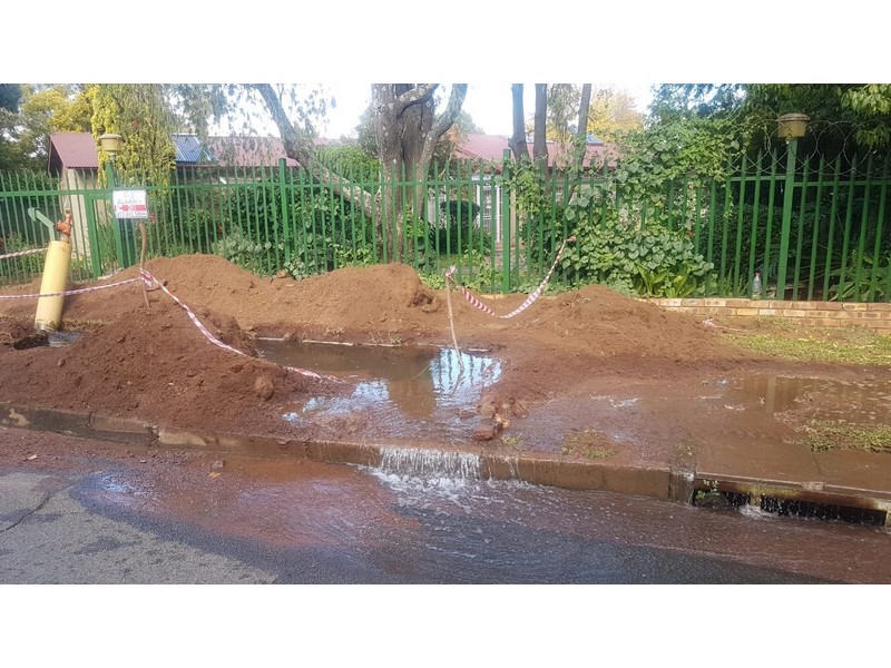 Duisende liter water gemors | Middelburg Observer