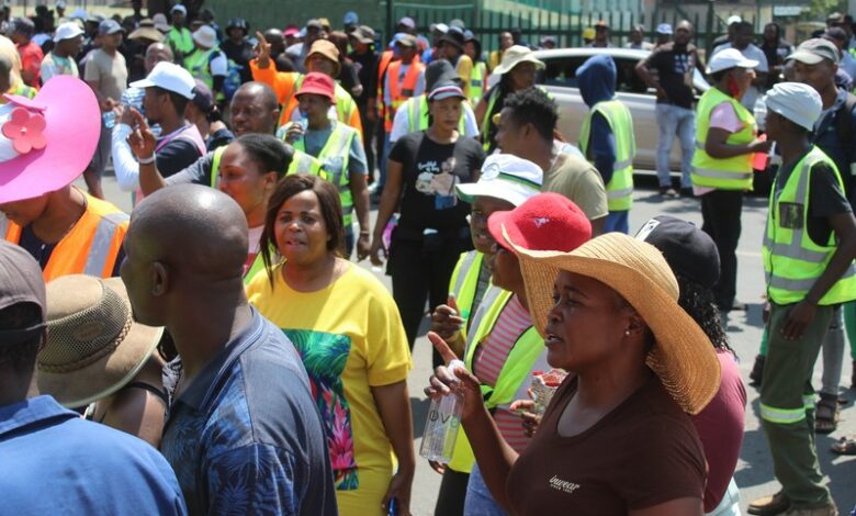 Community in uprising over instability of strike actions | Middelburg ...