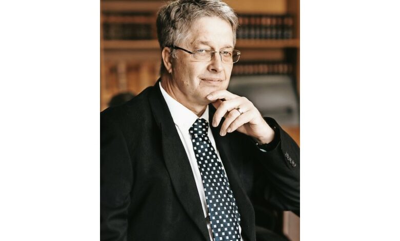 Plaaslike prokureur onder agt wat vir R2 miljard se Eskom korrupsie ...