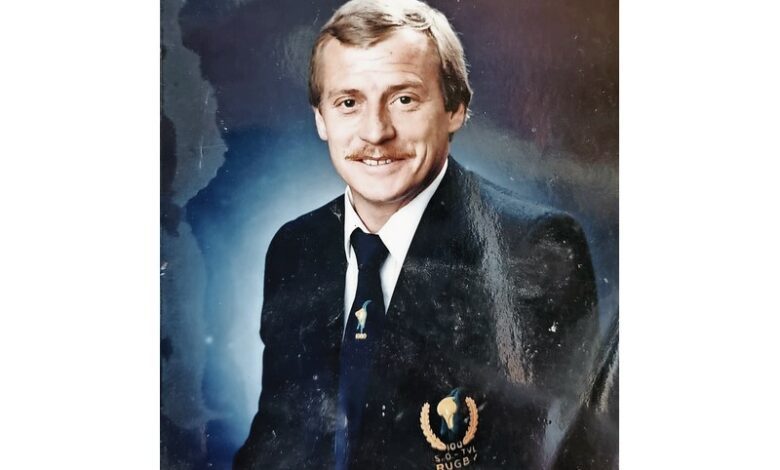 Familie, oudspelers en toeskouers neem afskeid van briljante heelagter ...