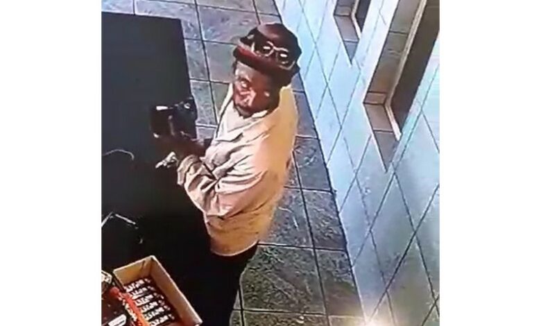 Video: Foto’s van verloofde wat weens kanker sterf, op gesteelde ...