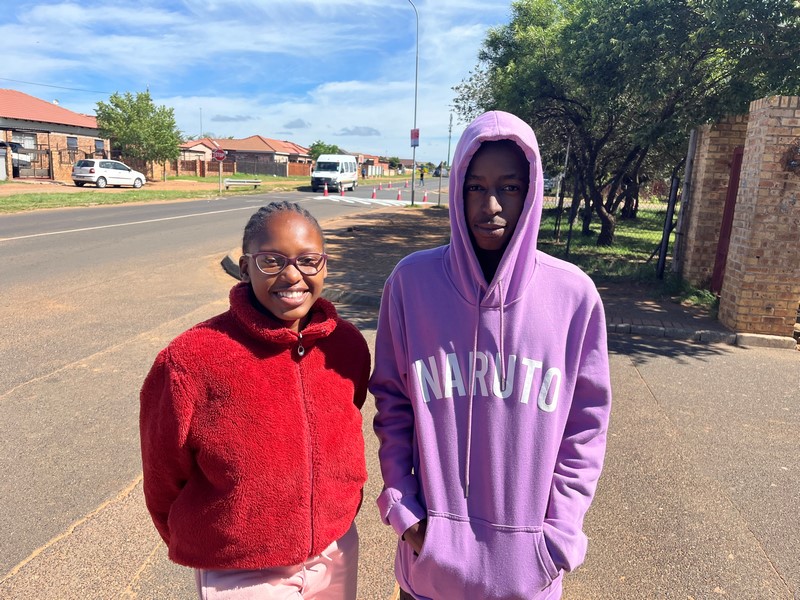 Mhluzi learners receive matric results | Middelburg Observer