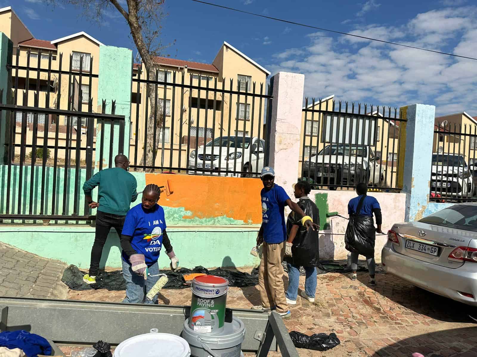 DA Ward 132 marks Mandela Day with hands-on community clean-up ...