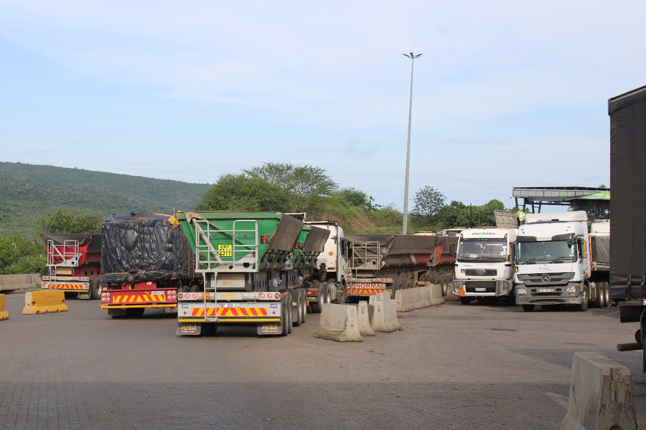 Security cluster prepares to tackle festive season traffic at Lebombo ...