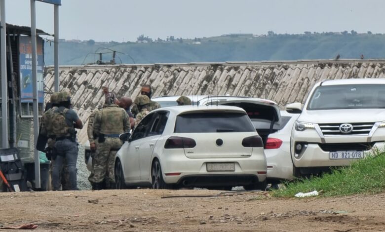 KZN hostage drama: Hostages released, complex combed for culprits - LNN ...