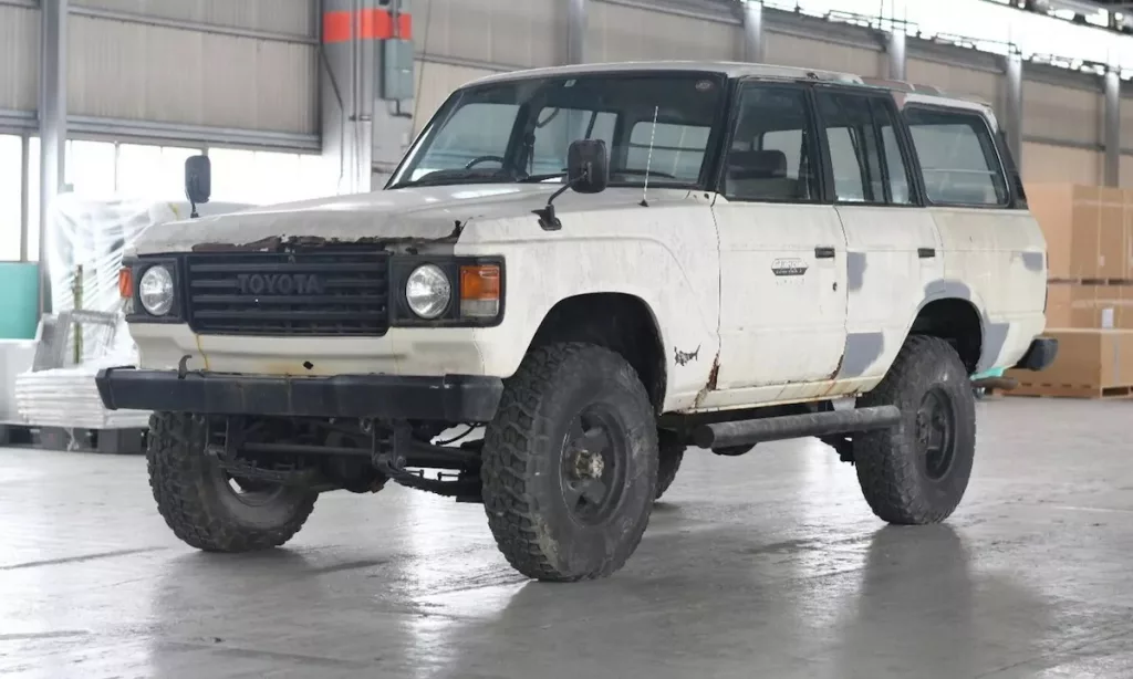 Toyota Land Cruiser FJ60 gets electric vehicle swap in restoration ...